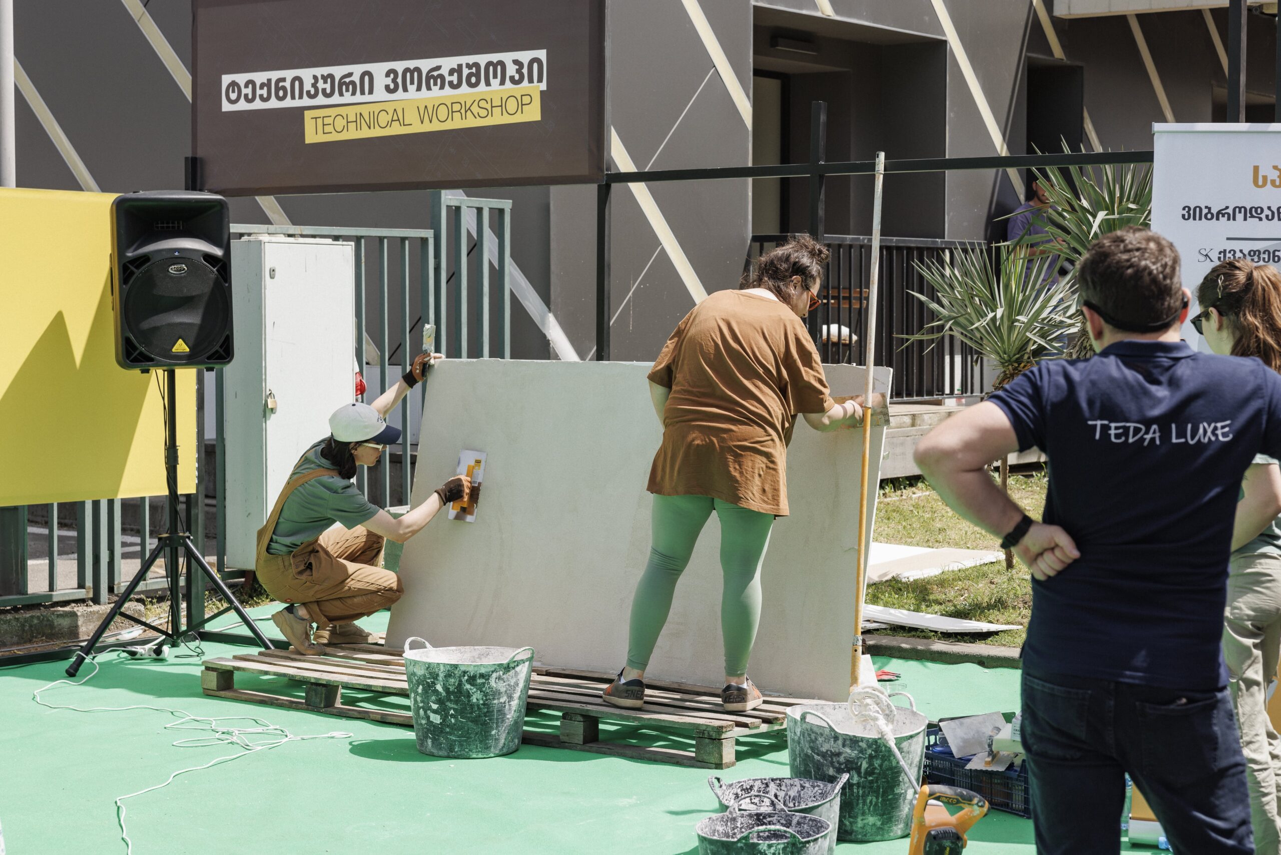 Building Materials - INTERNATIONAL EXHIBITION FOR BUILDING AND INTERIORS